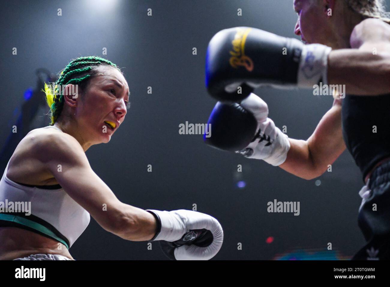 Sana Hazuki of Japan defeats Denise Castle in their fight for the WBC ...