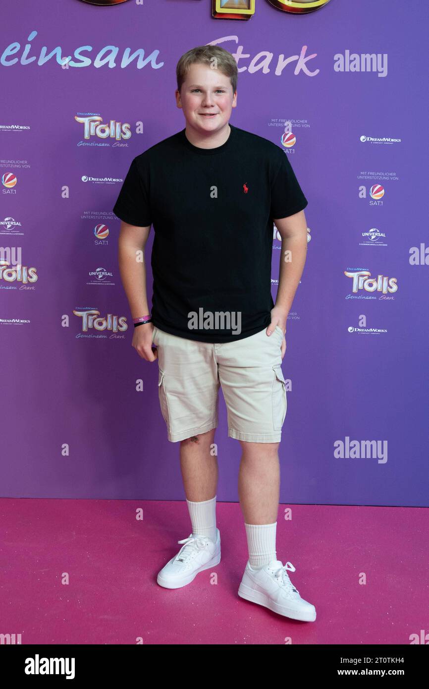 Julius WECKAUF, Jungdarsteller, Schauspieler, Roter Teppich, Red Carpet ...