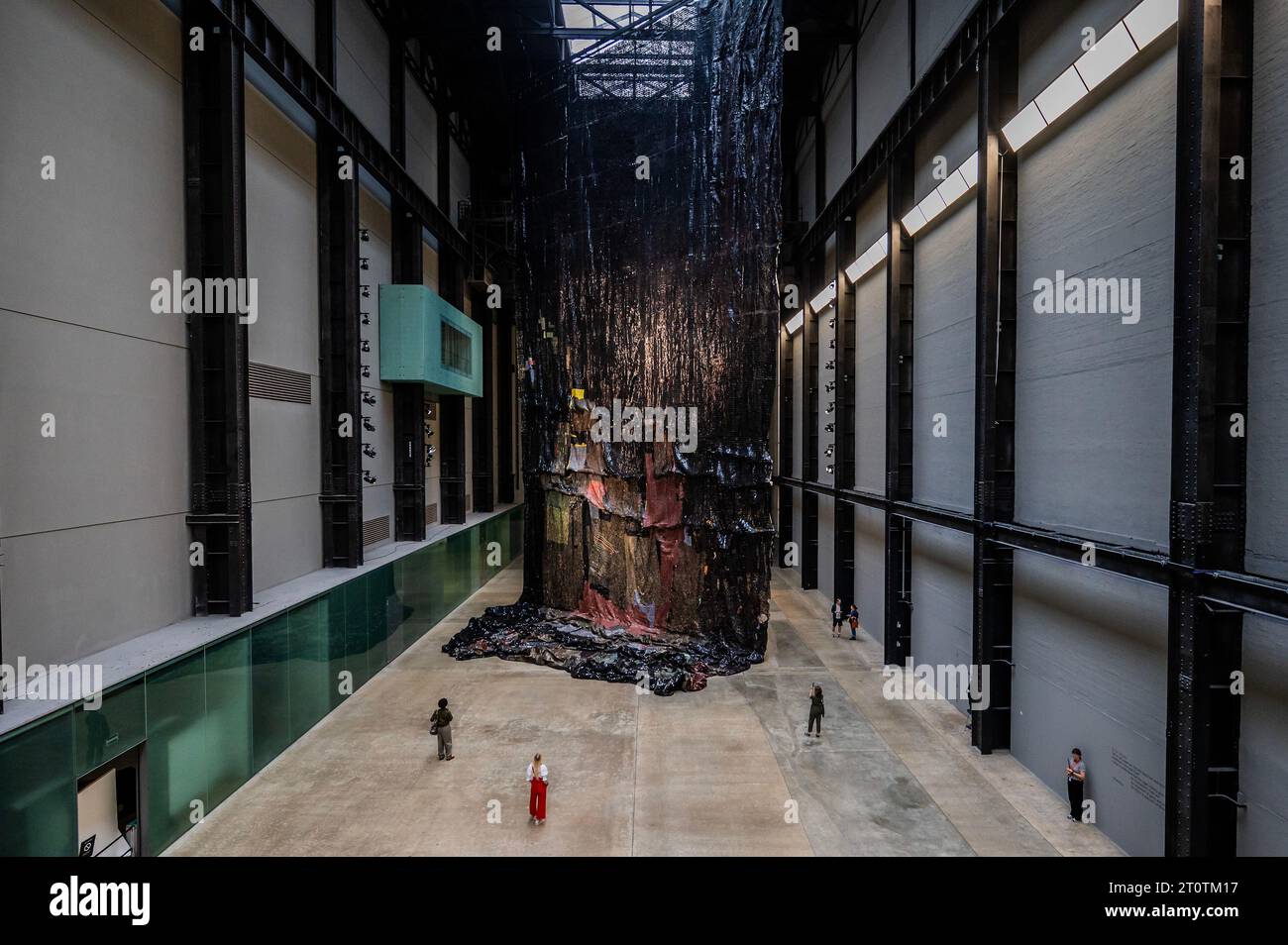 El anatsui tate hi-res stock photography and images - Alamy