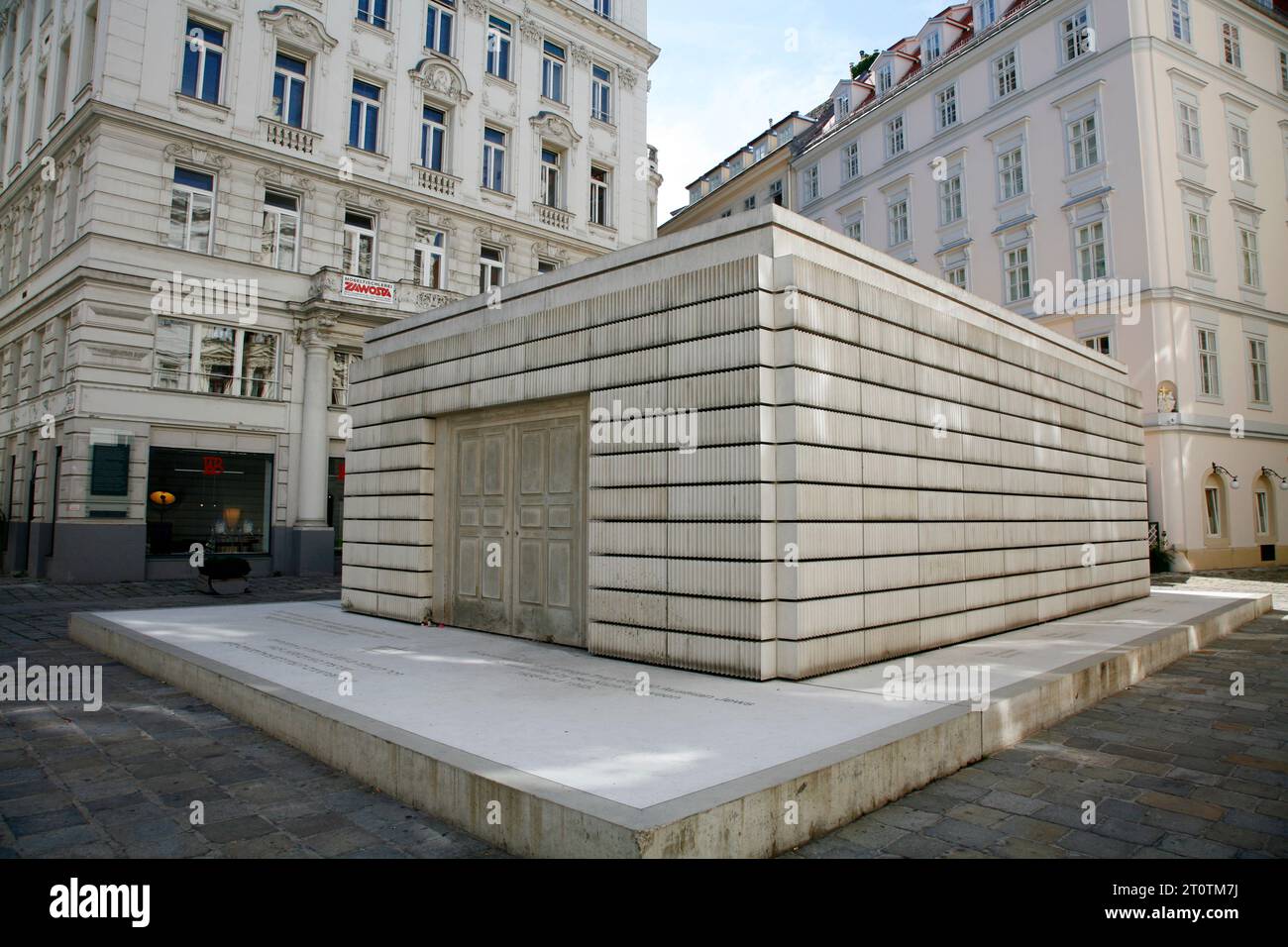 The Jewish Holocaust Memorial in Judenplatz, Vienna, Austria Stock ...