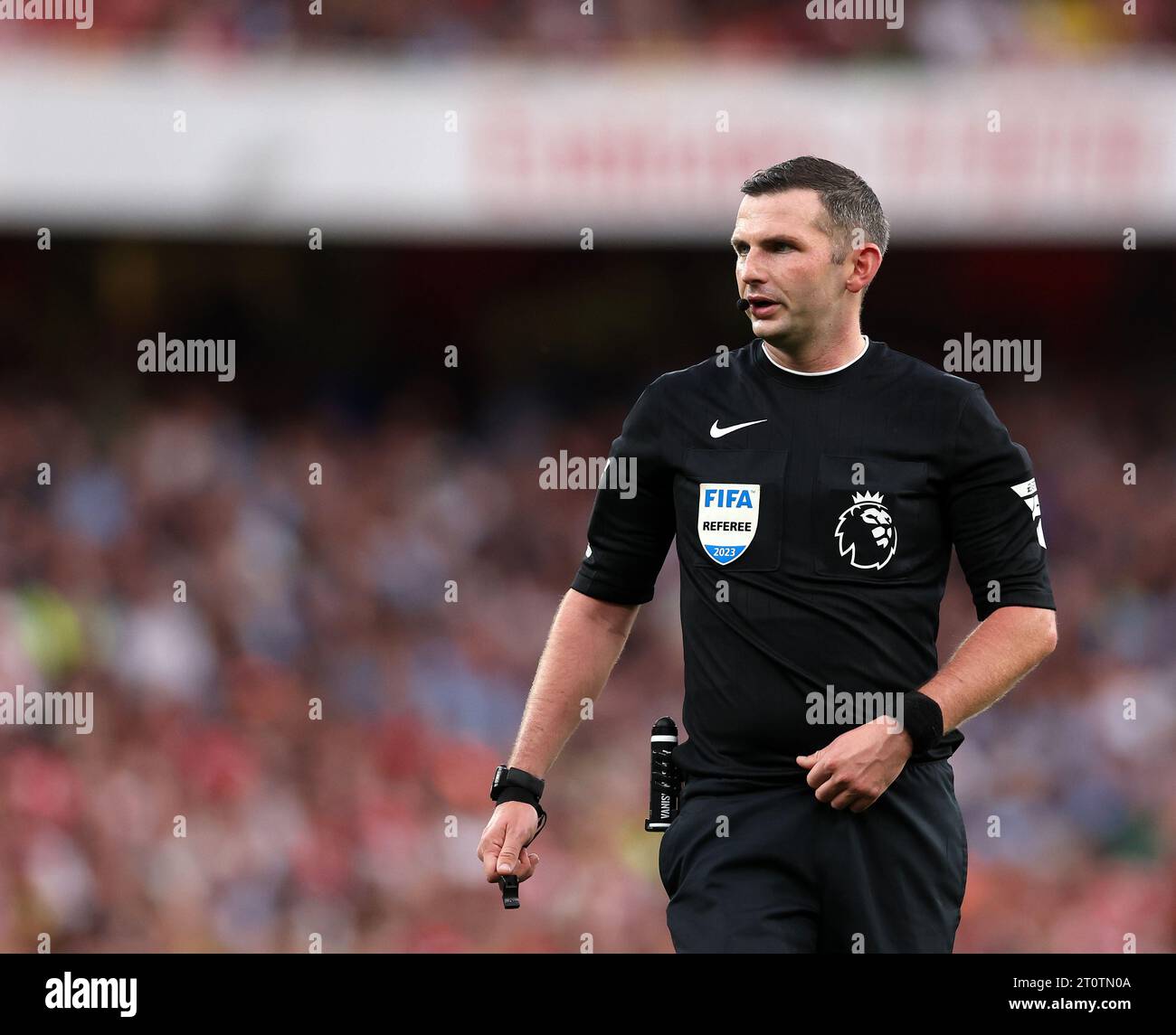 Michael oliver arsenal hi-res stock photography and images - Alamy
