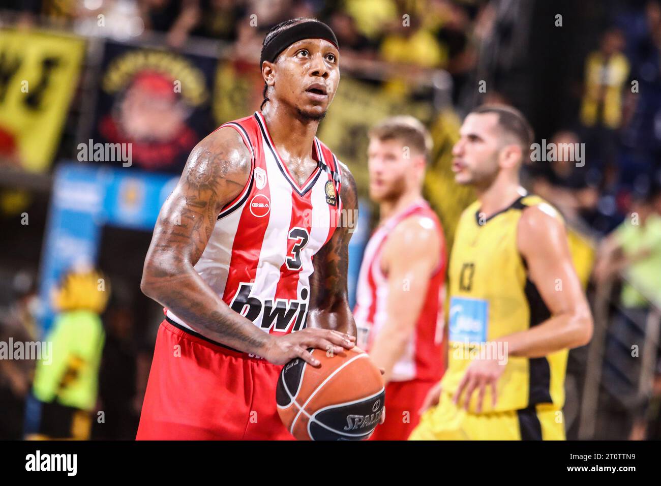 Thessaloniki, Greece. 8th Oct, 2023. Olympiacos BC player Isaiah Canaan ...