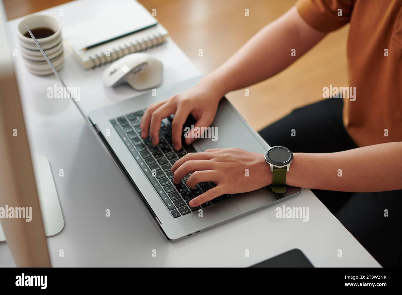 Devops engineer hi-res stock photography and images - Alamy
