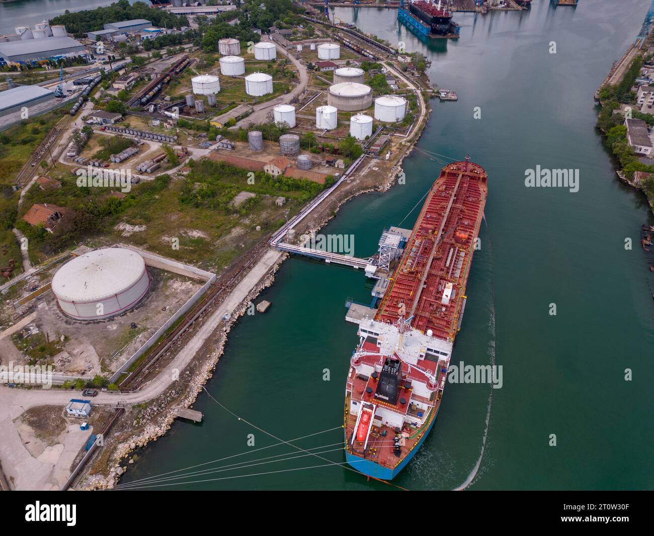 Lpg carrier aerial hi-res stock photography and images - Alamy