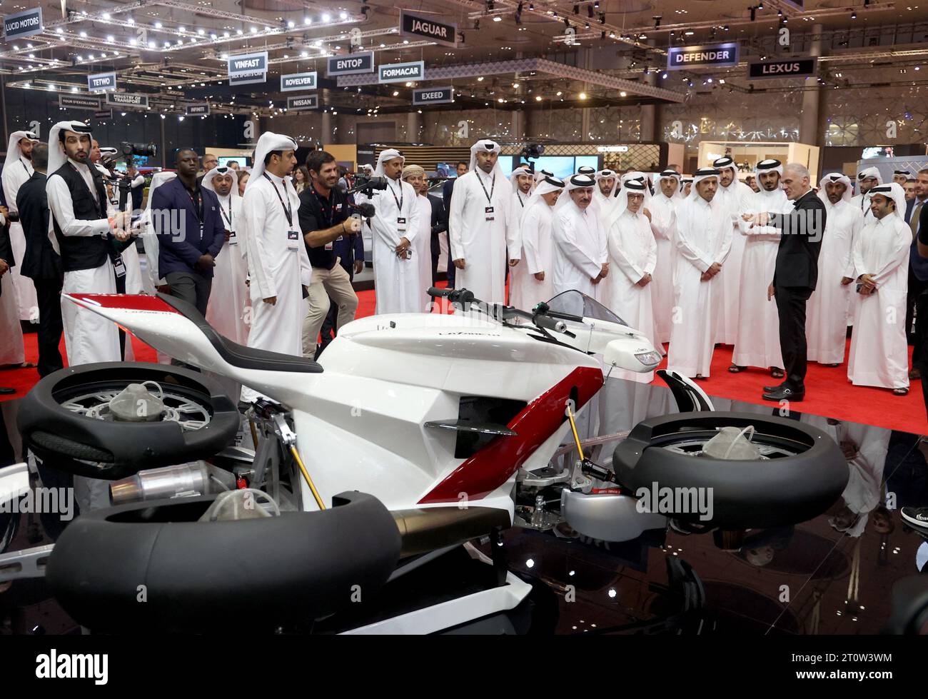 Doha, Qatar. 05th Oct, 2023. French engineer Ludovic Lazareth (R ...