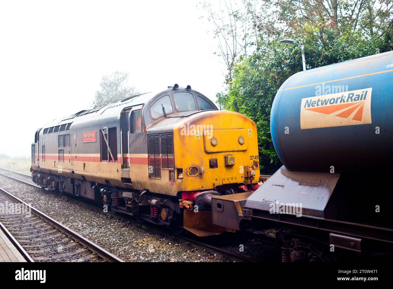Class 37419 on rear of Rail Head Treatment Train, Poppleton, North ...
