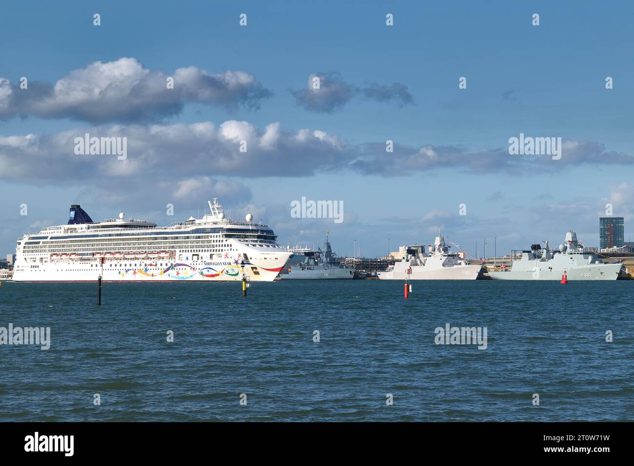 The Norwegian Cruise Line Cruise Ship NORWEGIAN STAR, Departs Her Berth ...