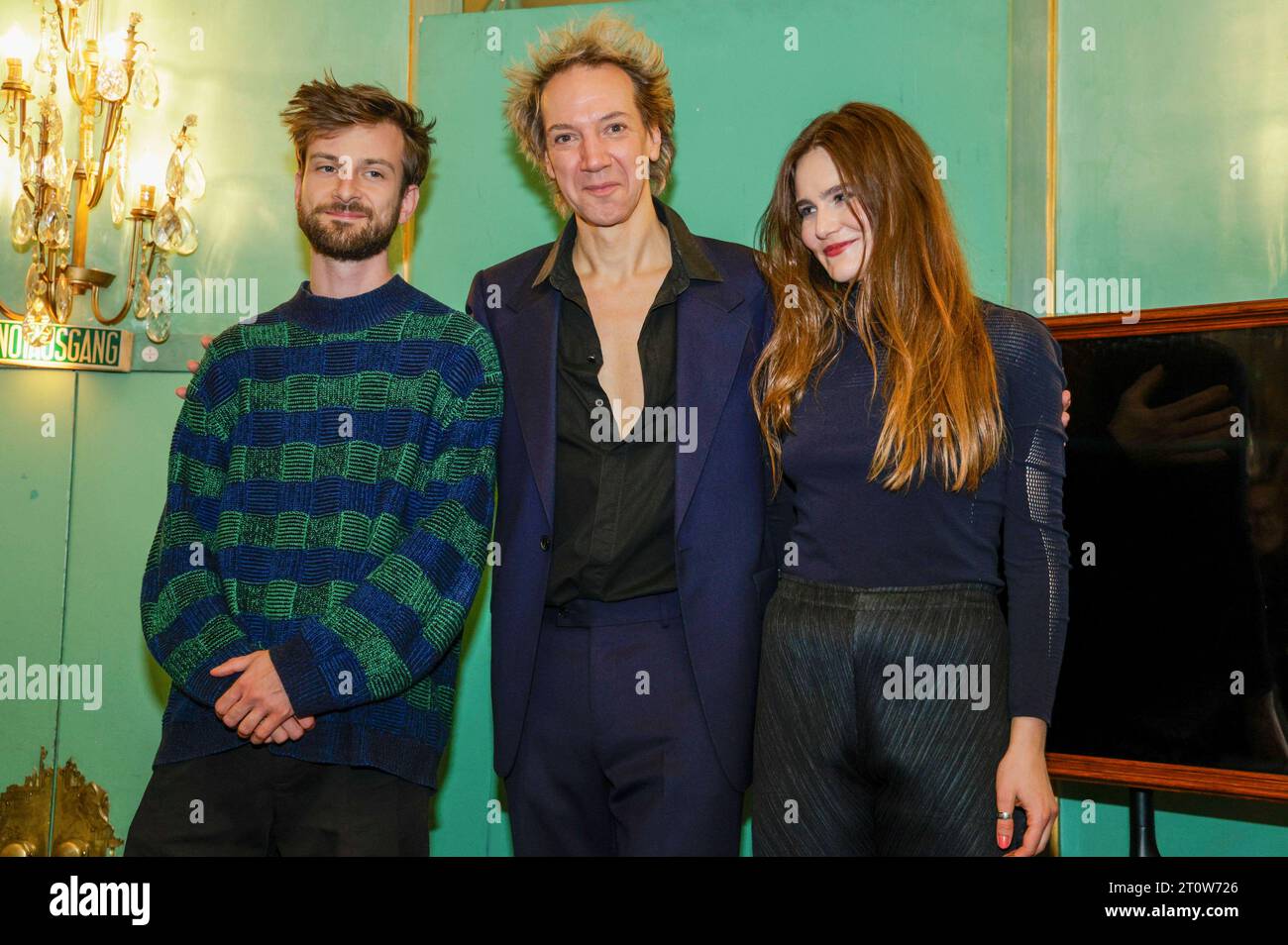 Jetze de Jong, Sven Ratzke und Johanna Asch bei der Premiere des ...