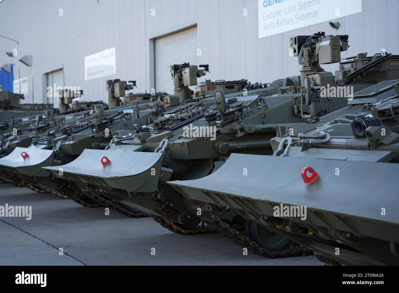 Dynamic demonstration of the first "Castor" Sapper Combat Vehicles ...