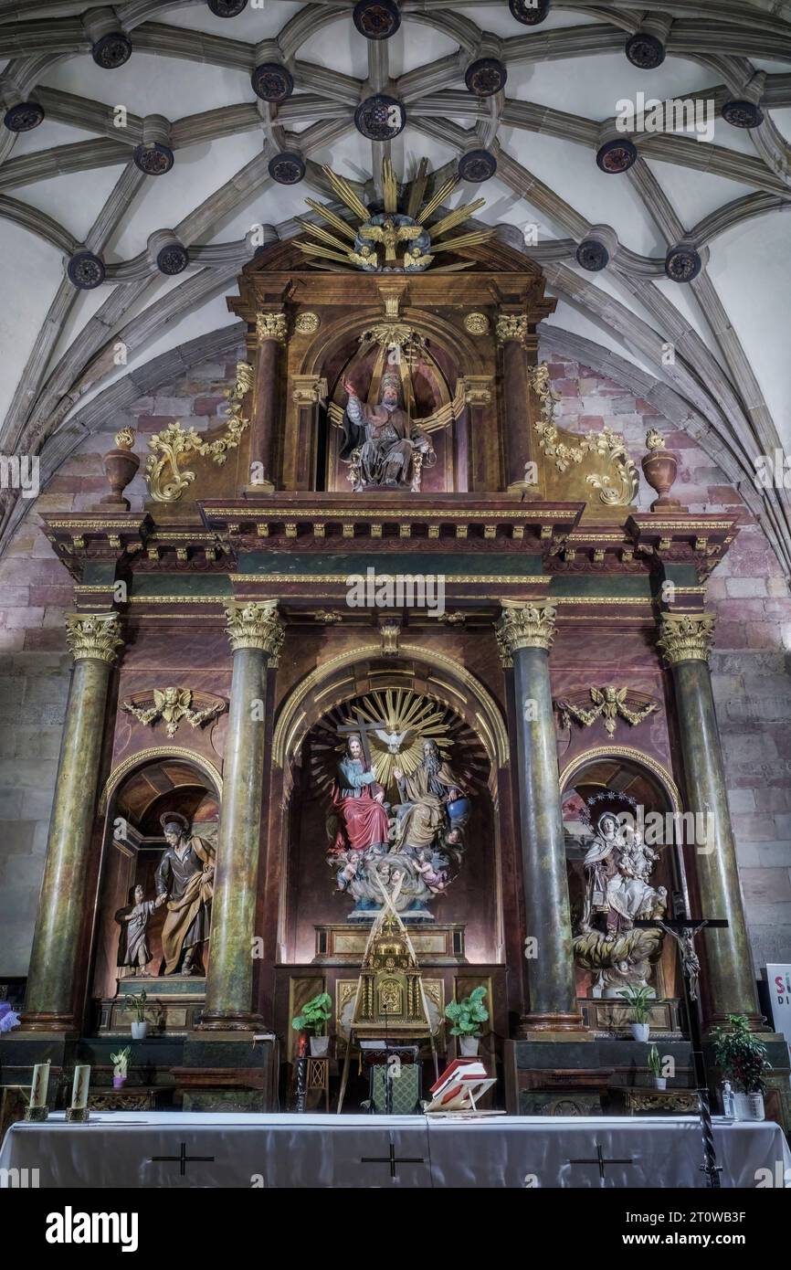 Altarpiece parish of San Pedro inside the cathedral of Santa María ...