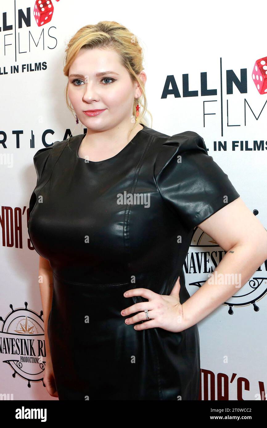 LOS ANGELES - OCT 5: Abigail Breslin at the Miranda's Victim Screening ...