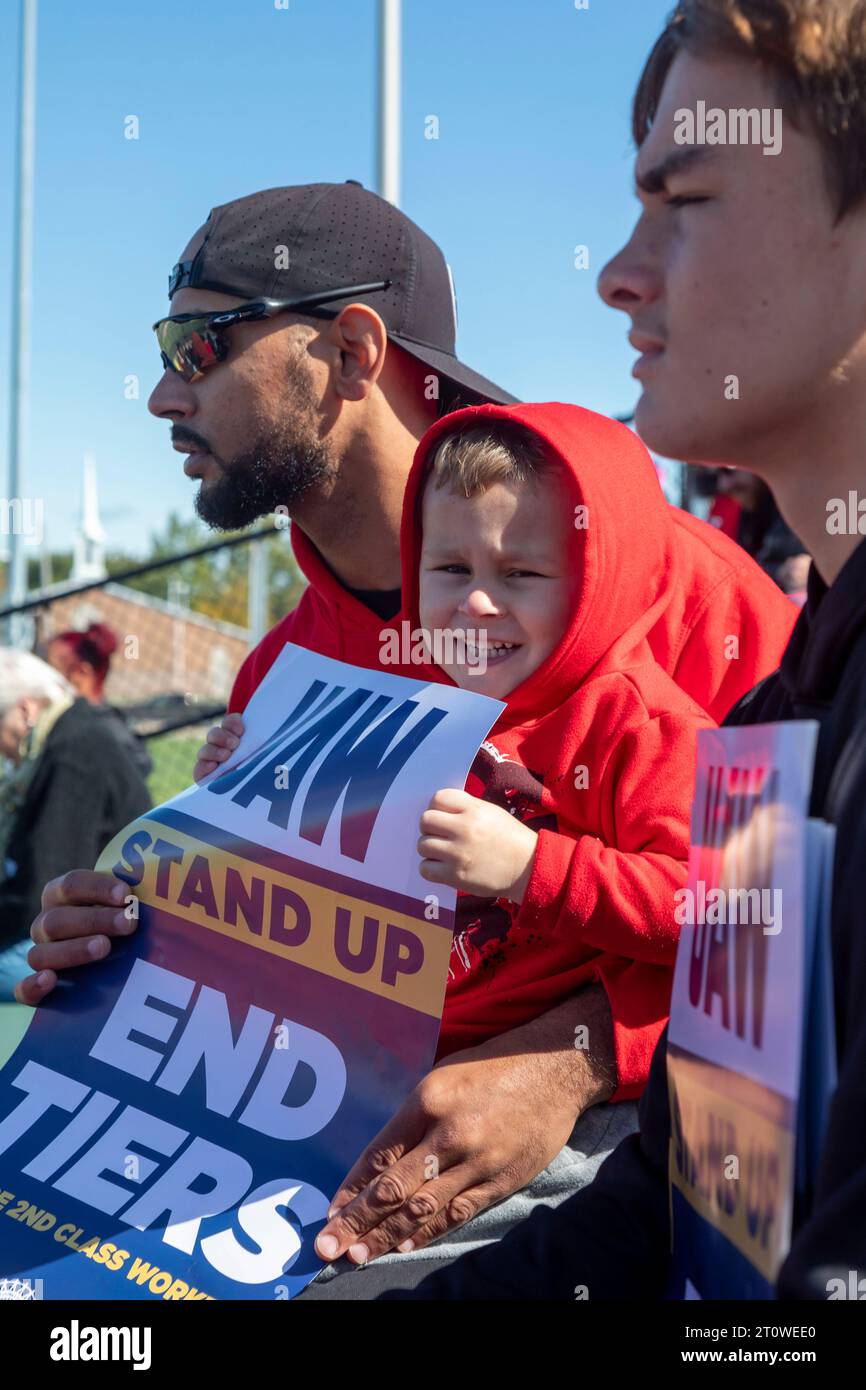 Detroit, Michigan - Members of the United Auto Workers rally near a ...