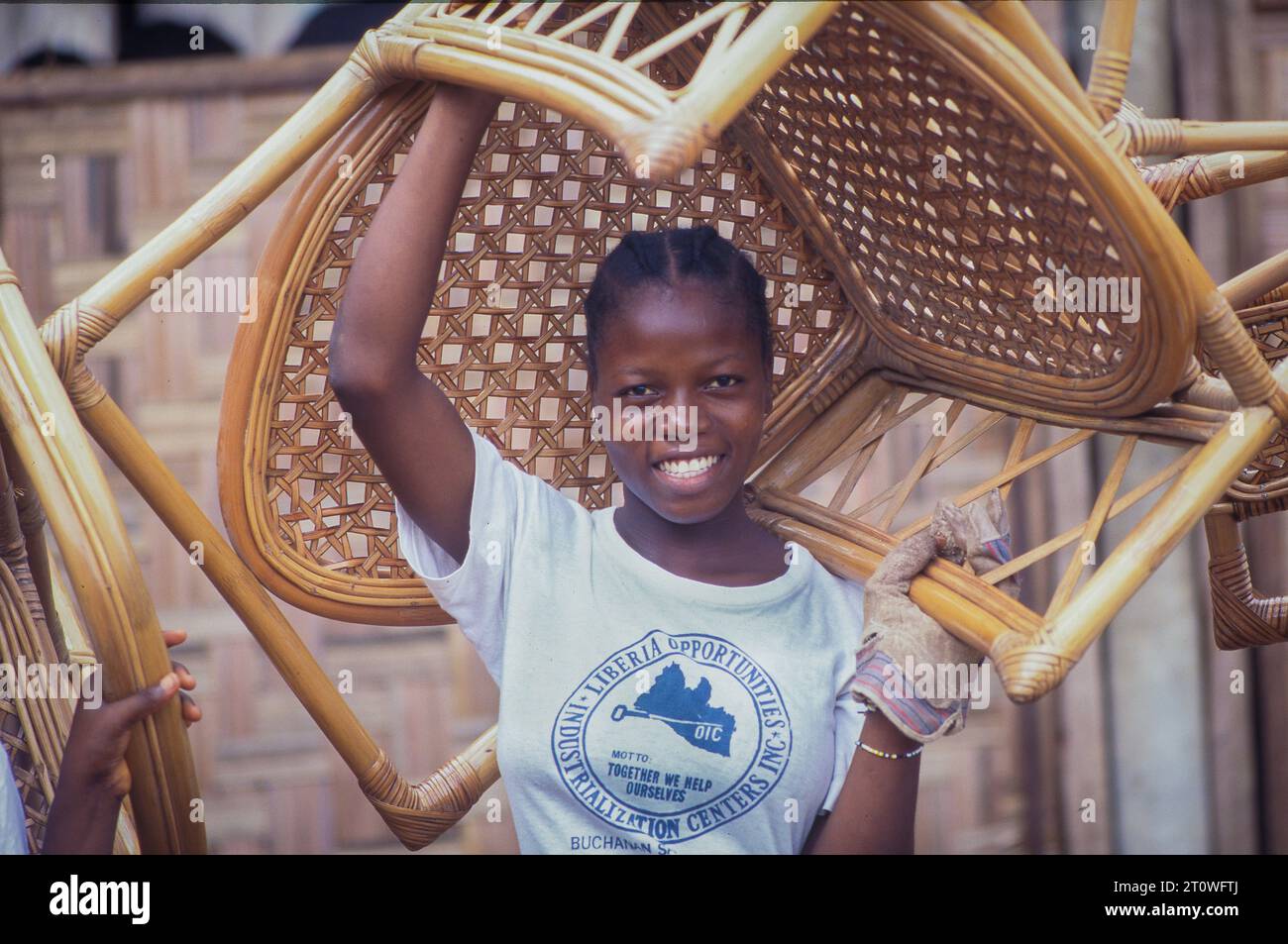 Liberia, Harbel; a female former soldier get a professional training in ...