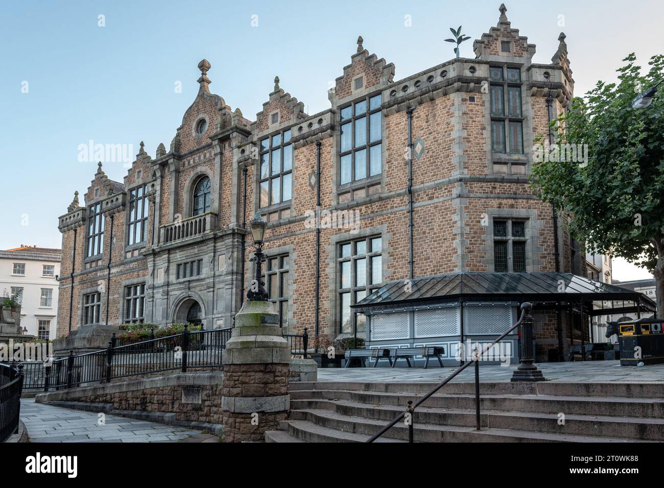 Guernsey market hi-res stock photography and images - Alamy