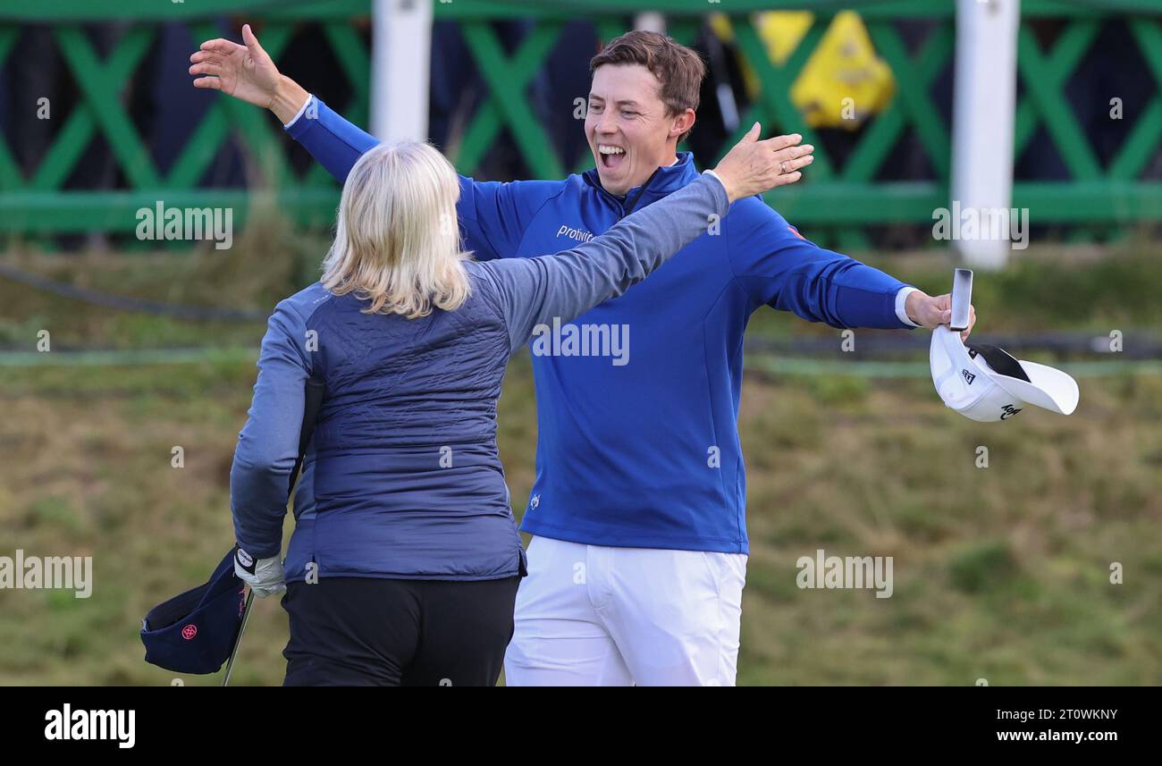 Matt Fitzpatrick celebrates with his mum Susan Fitzpatrick after ...