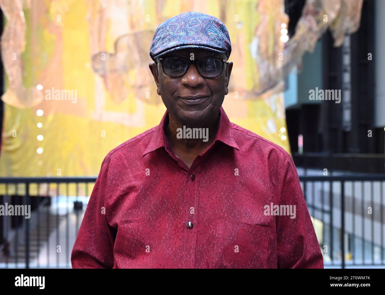 Ghanaian-born and Nigeria-based El Anatsui is best-known for his ...