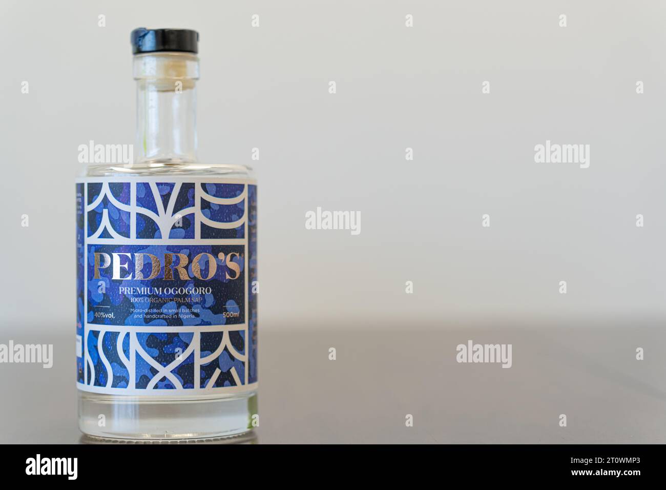 Palm wine nigeria hi-res stock photography and images - Alamy