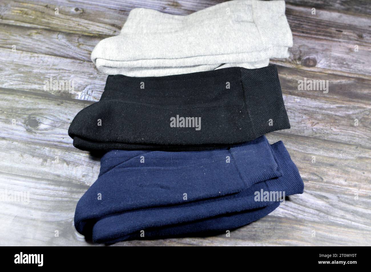 men socks, a sock is a piece of clothing worn on the feet and often ...