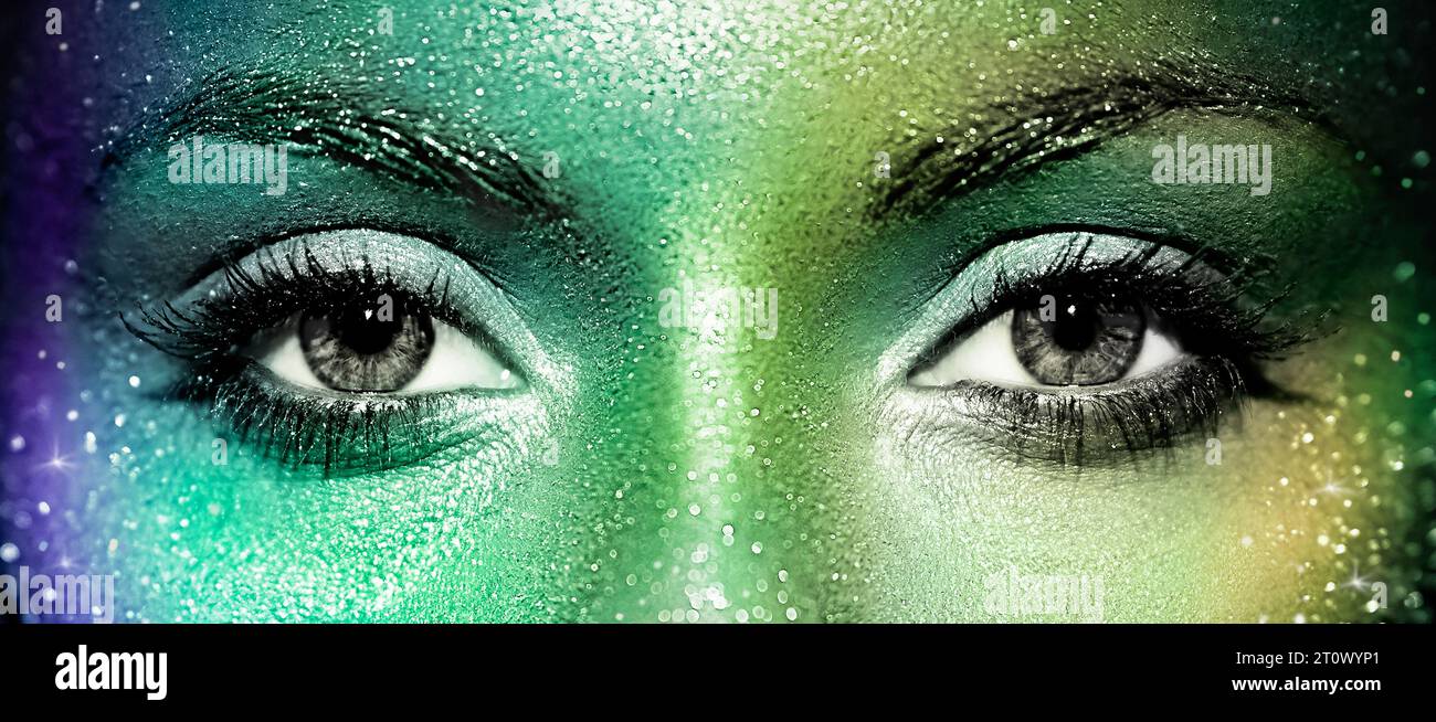 Eyes eyelid hi-res stock photography and images - Alamy