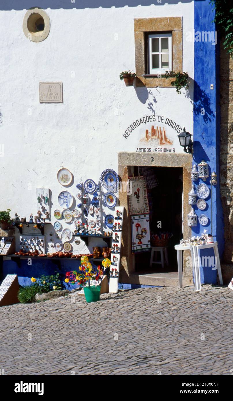 Traditional pottery shop hi-res stock photography and images - Alamy