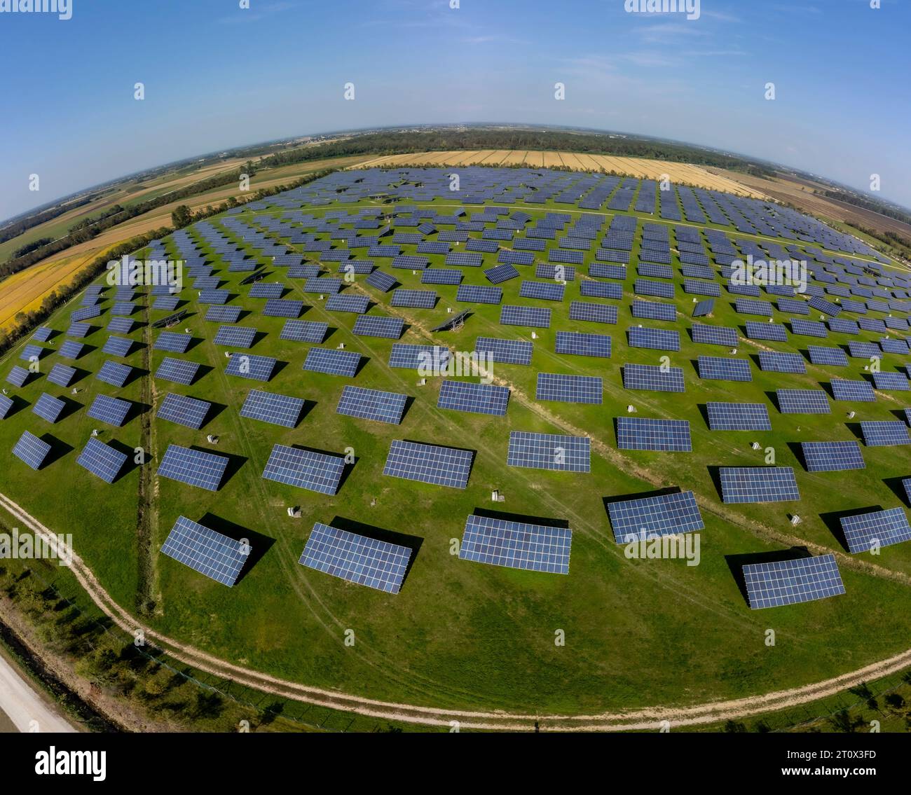 Italy solar energy alternative hi-res stock photography and images - Alamy