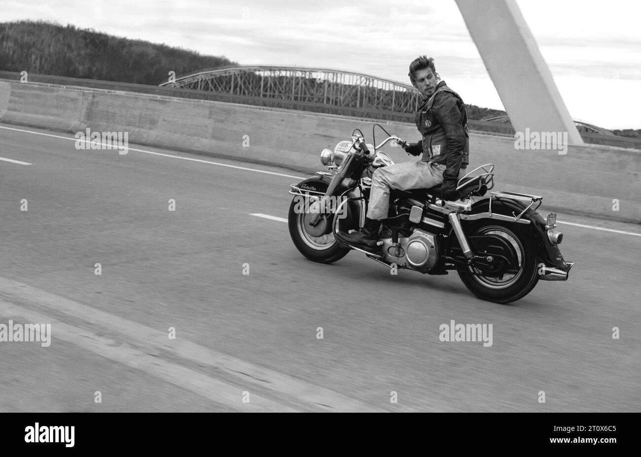 THE BIKERIDERS, Austin Butler, 2023. ph: Kyle Kaplan / © 20th Century ...