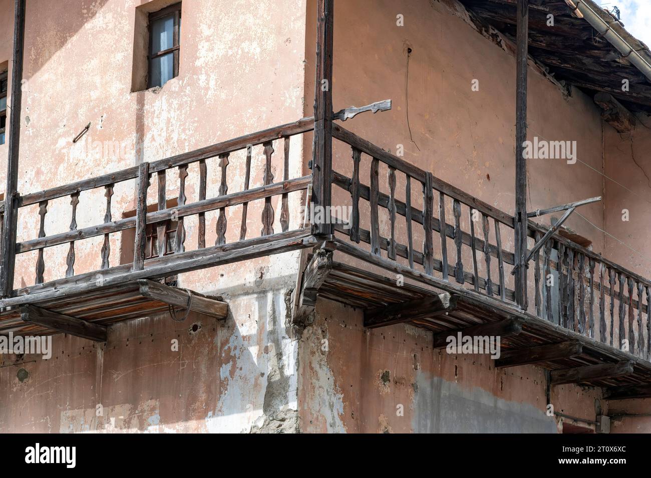Missing house exterior hi-res stock photography and images - Alamy