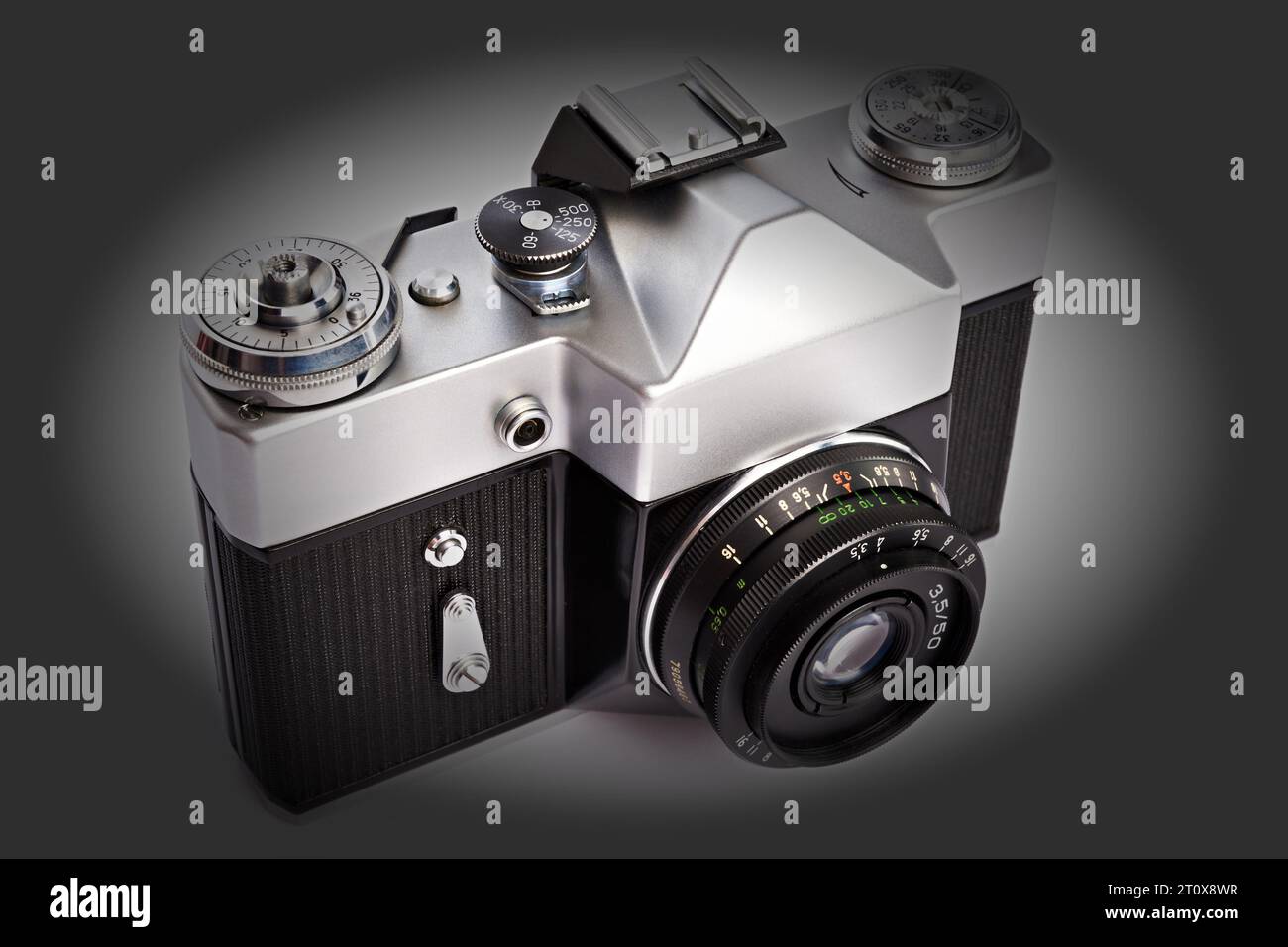 Old vintage film 35 mm SLR camera Stock Photo - Alamy