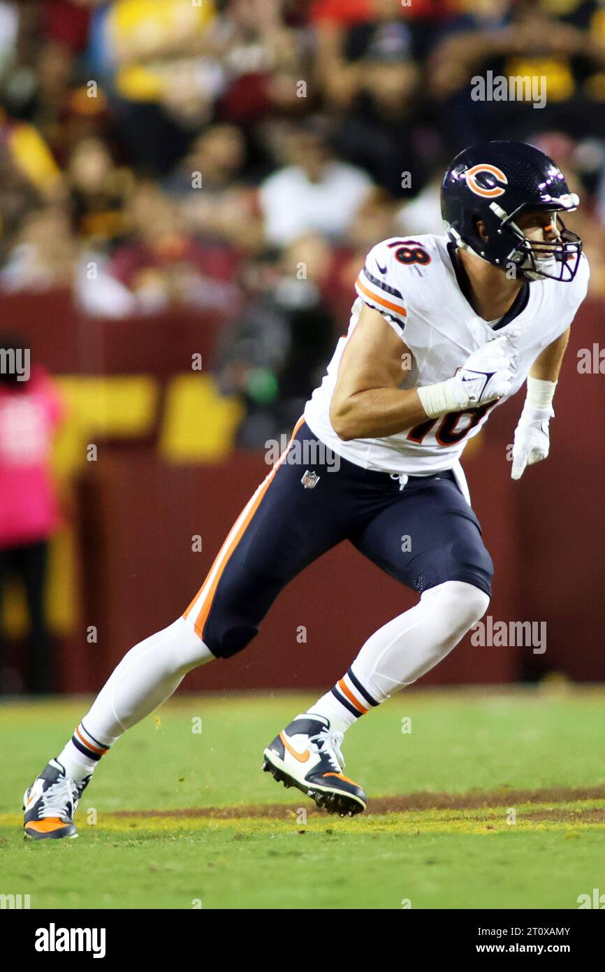 Chicago Bears tight end Robert Tonyan (18) runs during an NFL football ...