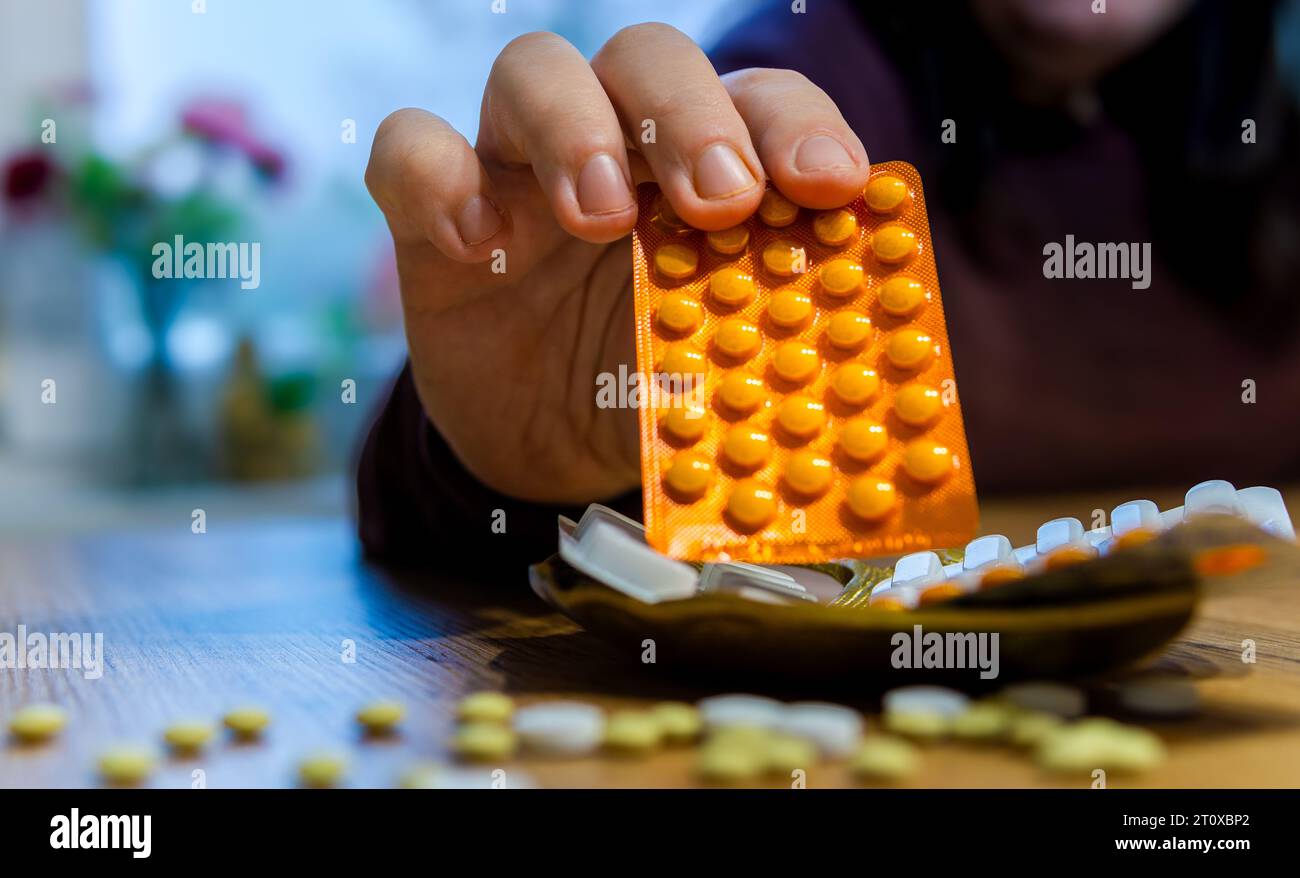 Taking tablets hi-res stock photography and images - Alamy