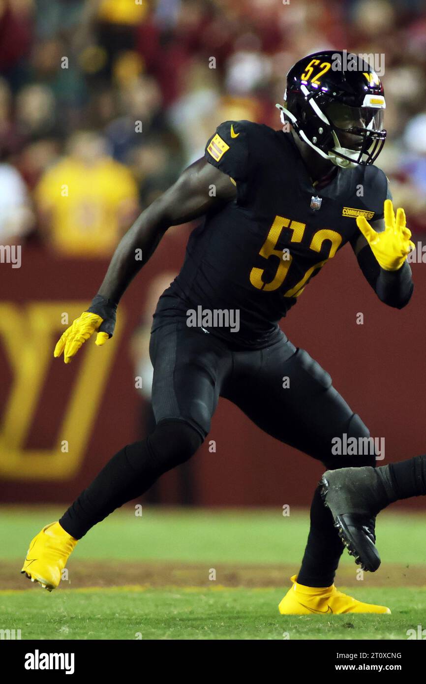 Washington Commanders linebacker Jamin Davis (52) runs during an NFL ...
