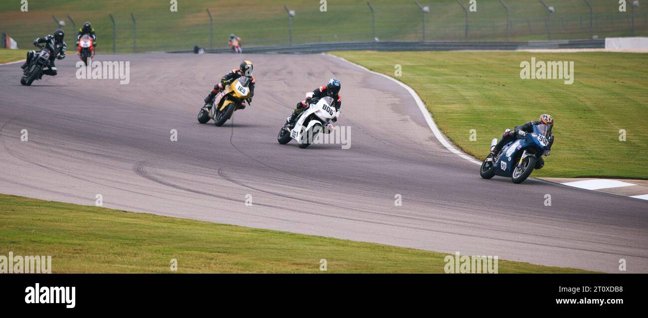 Vintage motorcycles take to the track at Barber Motorsports in Alabama ...