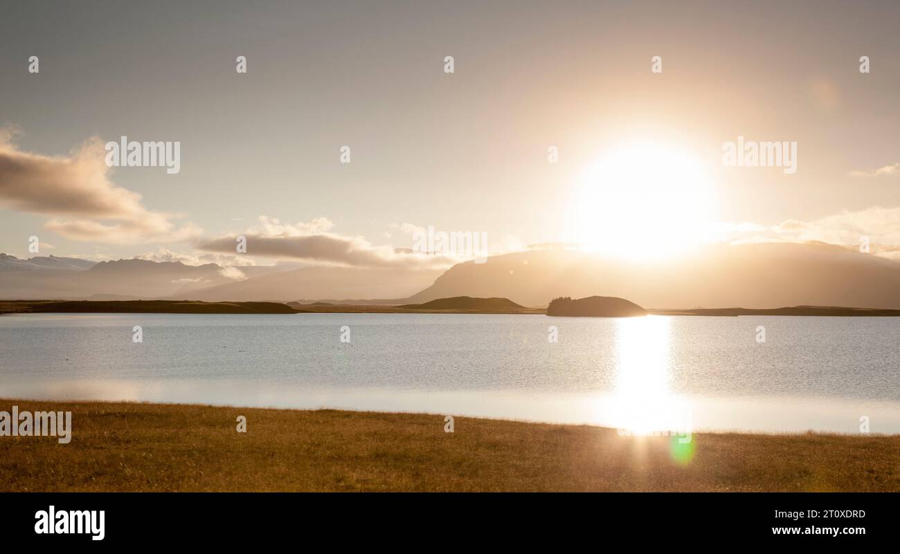 Small islands in the lake hi-res stock photography and images - Alamy