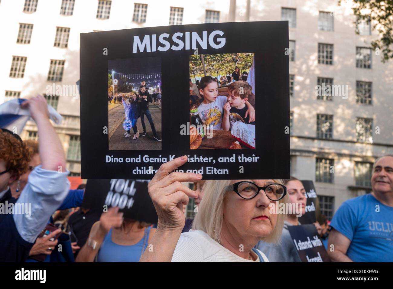 Whitehall, London. 9th October 2023. Israel Vigil. Hundreds of people ...