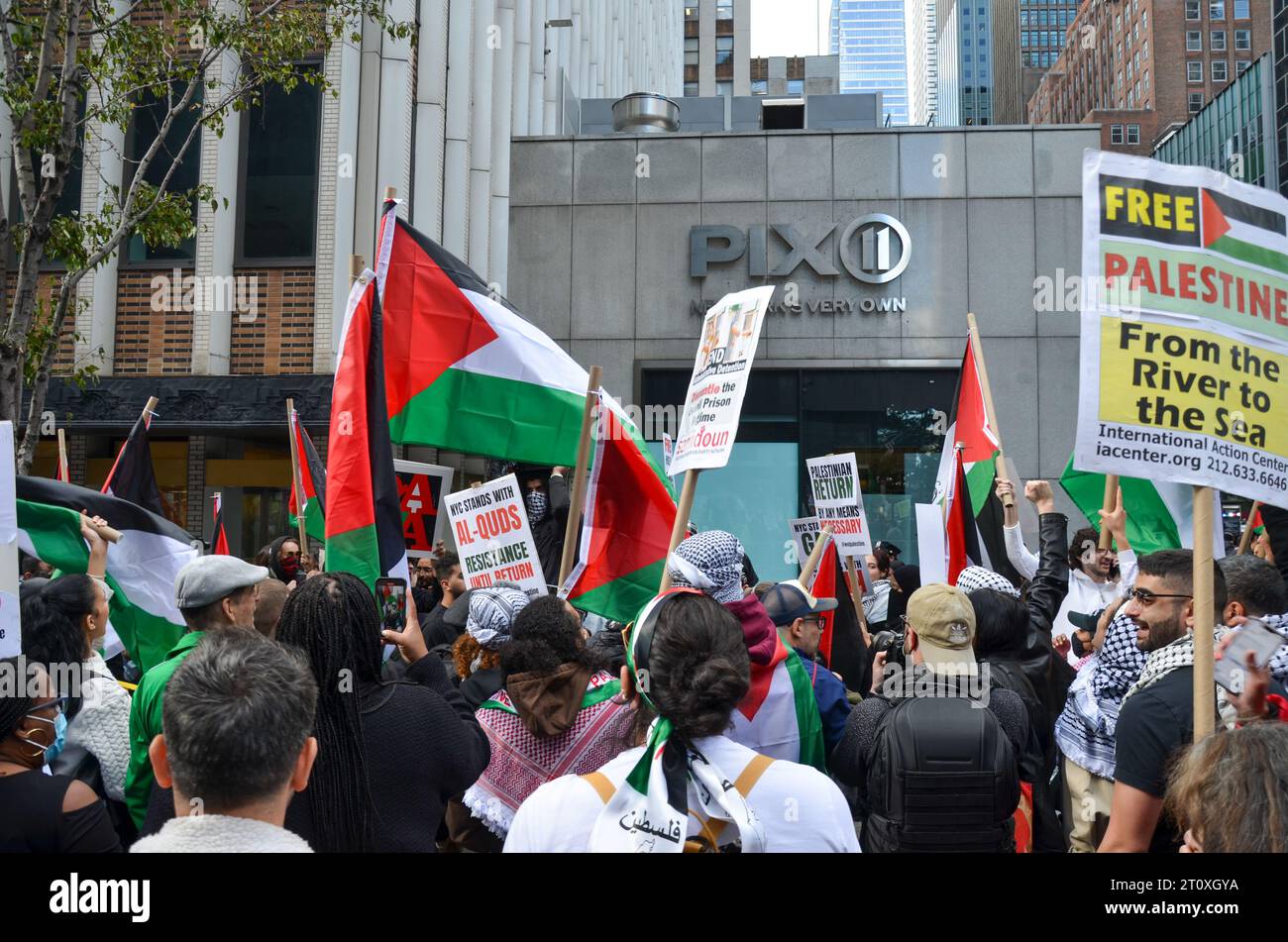 New York City, United States. 9th October, 2023. Hundreds of ...