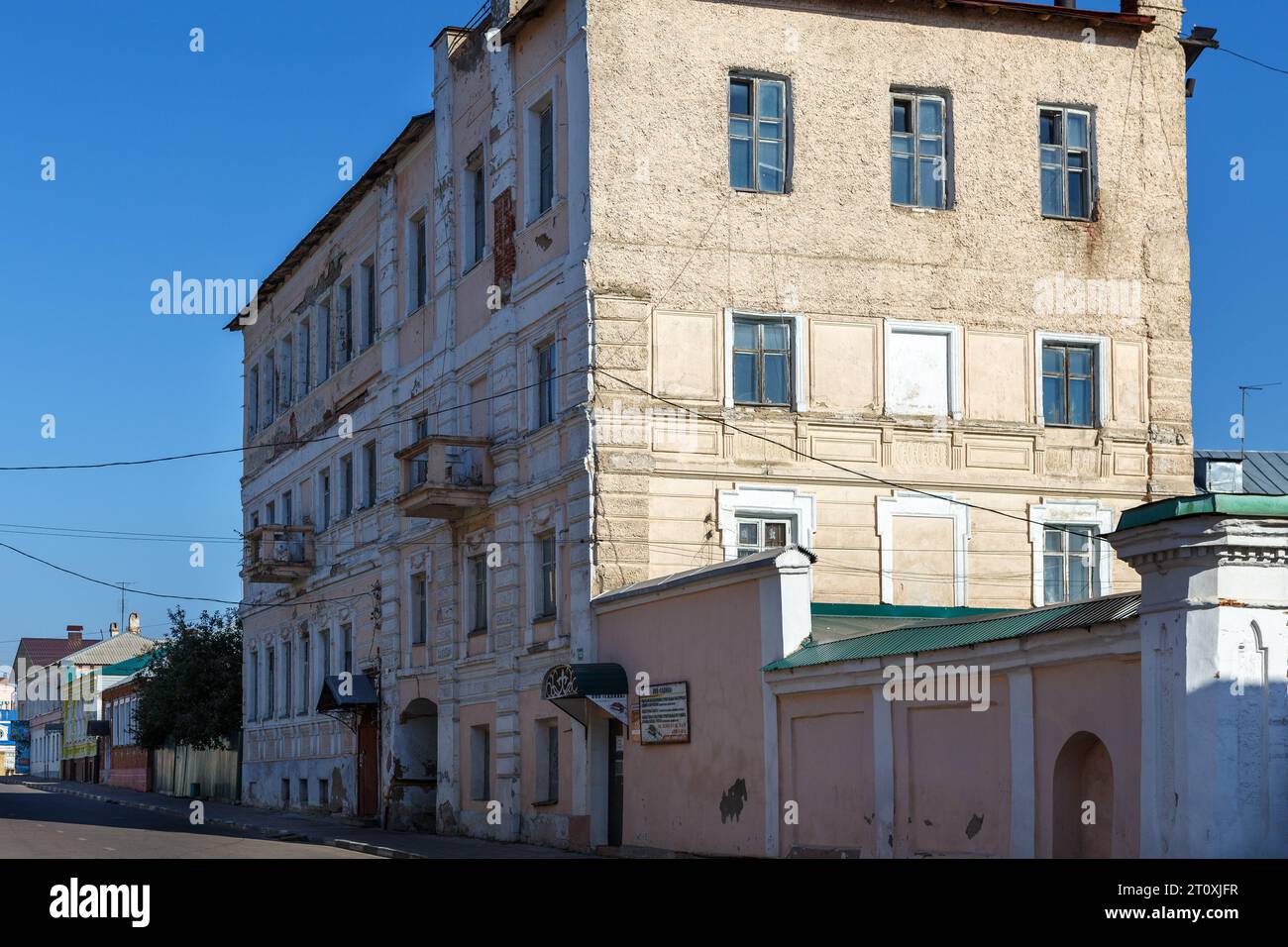 Apartment building built in 1918 Stock Photo - Alamy