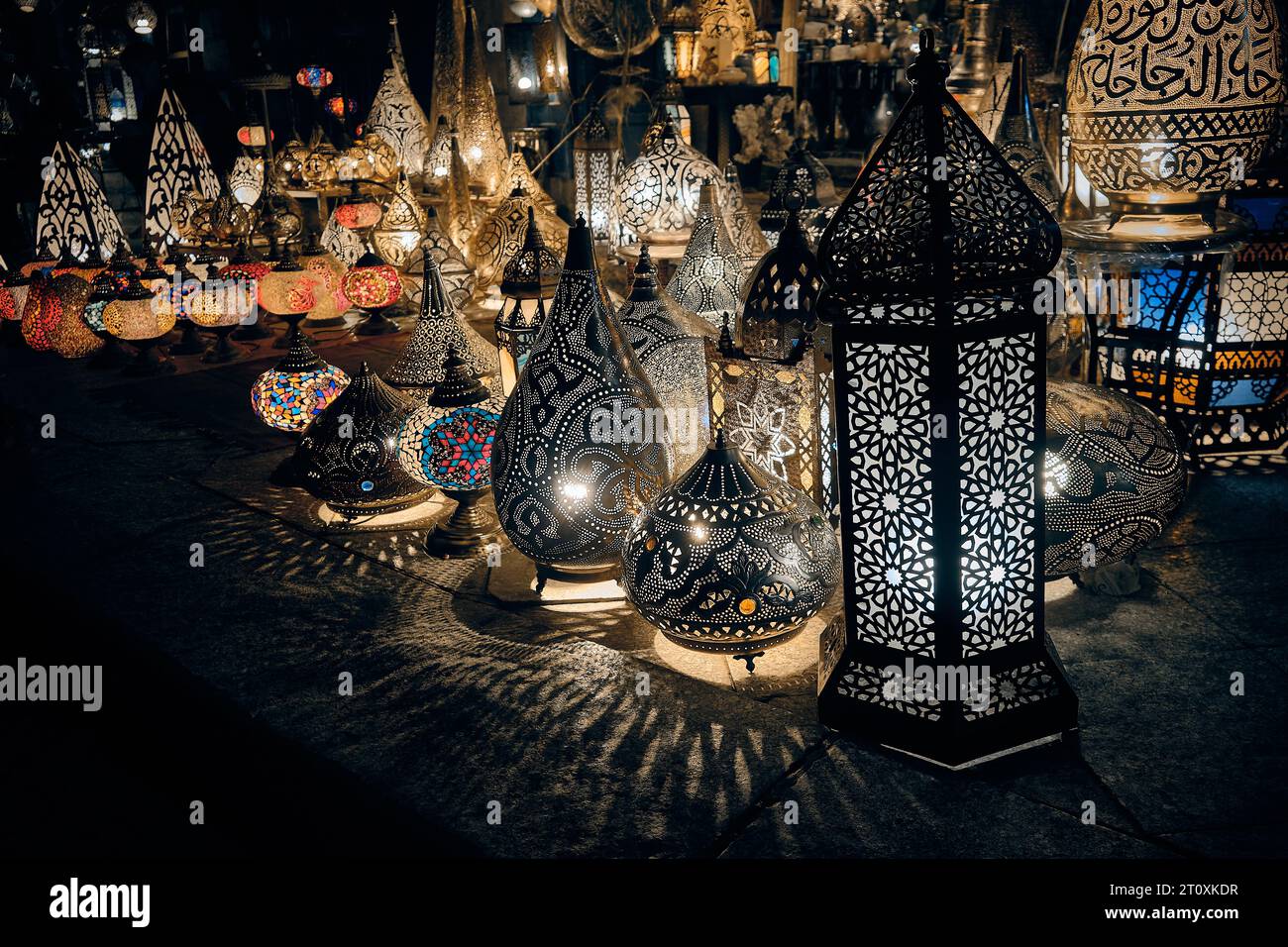Traditional middle eastern lanterns Stock Photo - Alamy