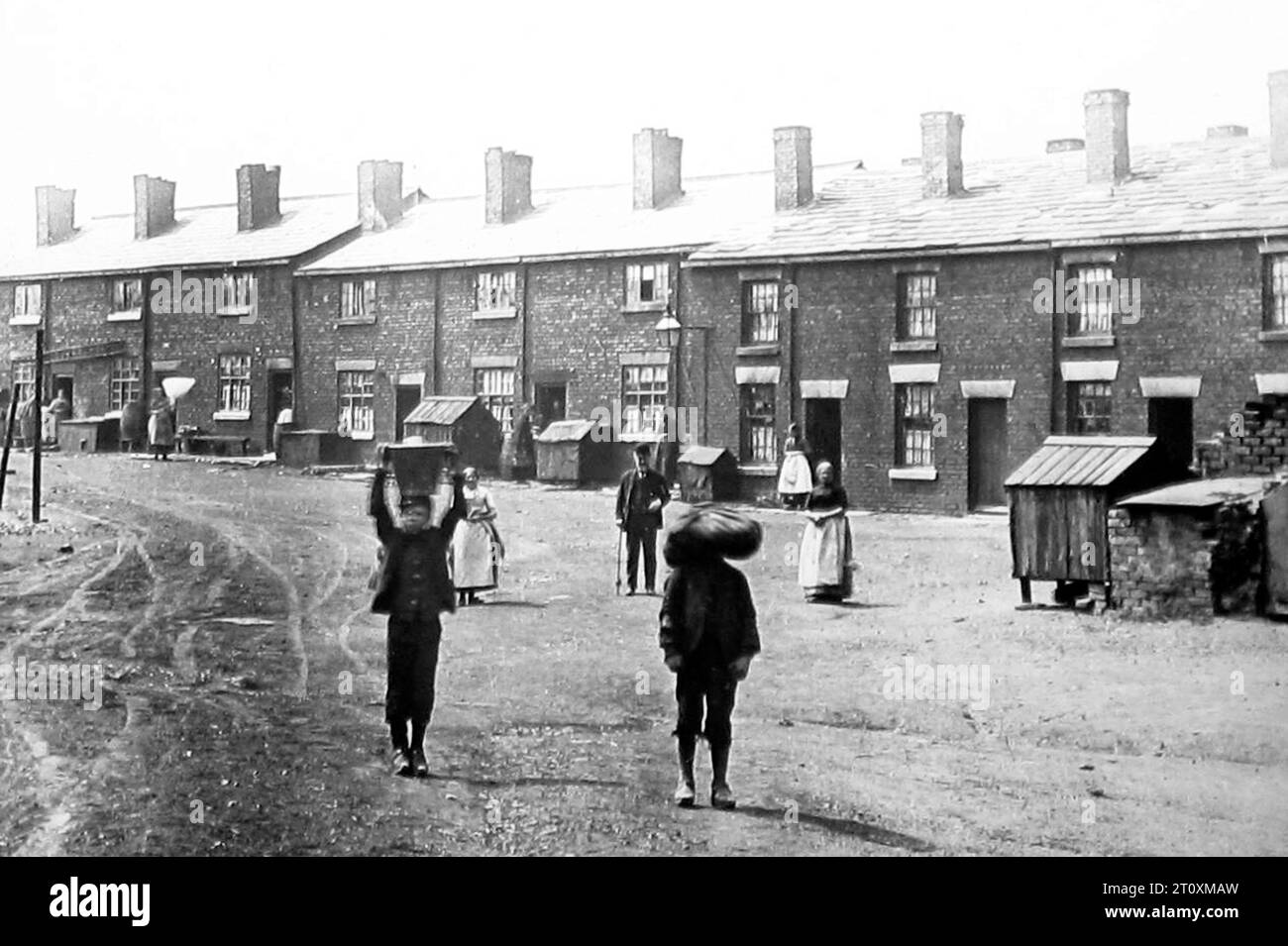 Victorian slum housing hi-res stock photography and images - Alamy