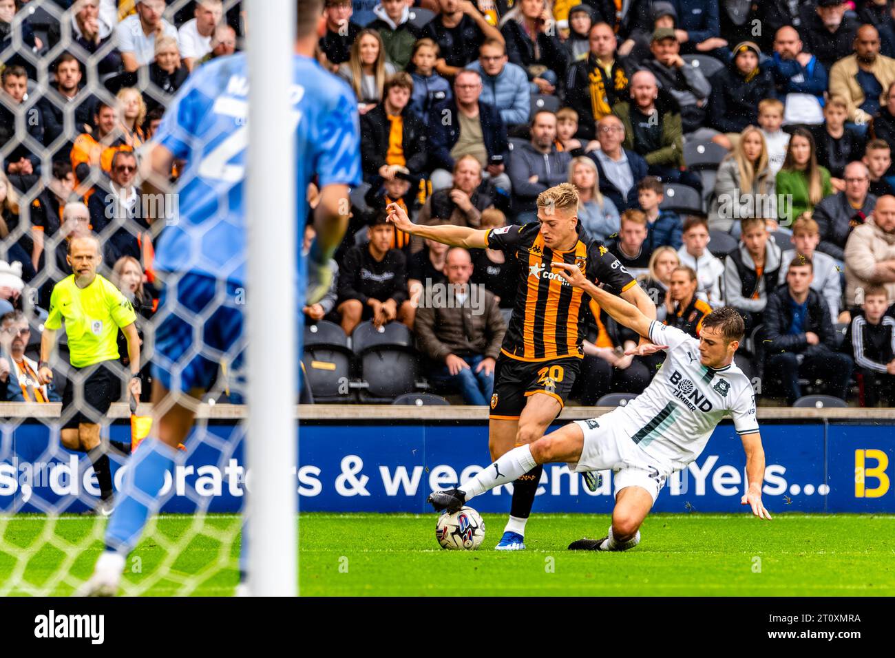 Hull, UK. 30th September 2023. EFL Championship: Hull City AFC v ...