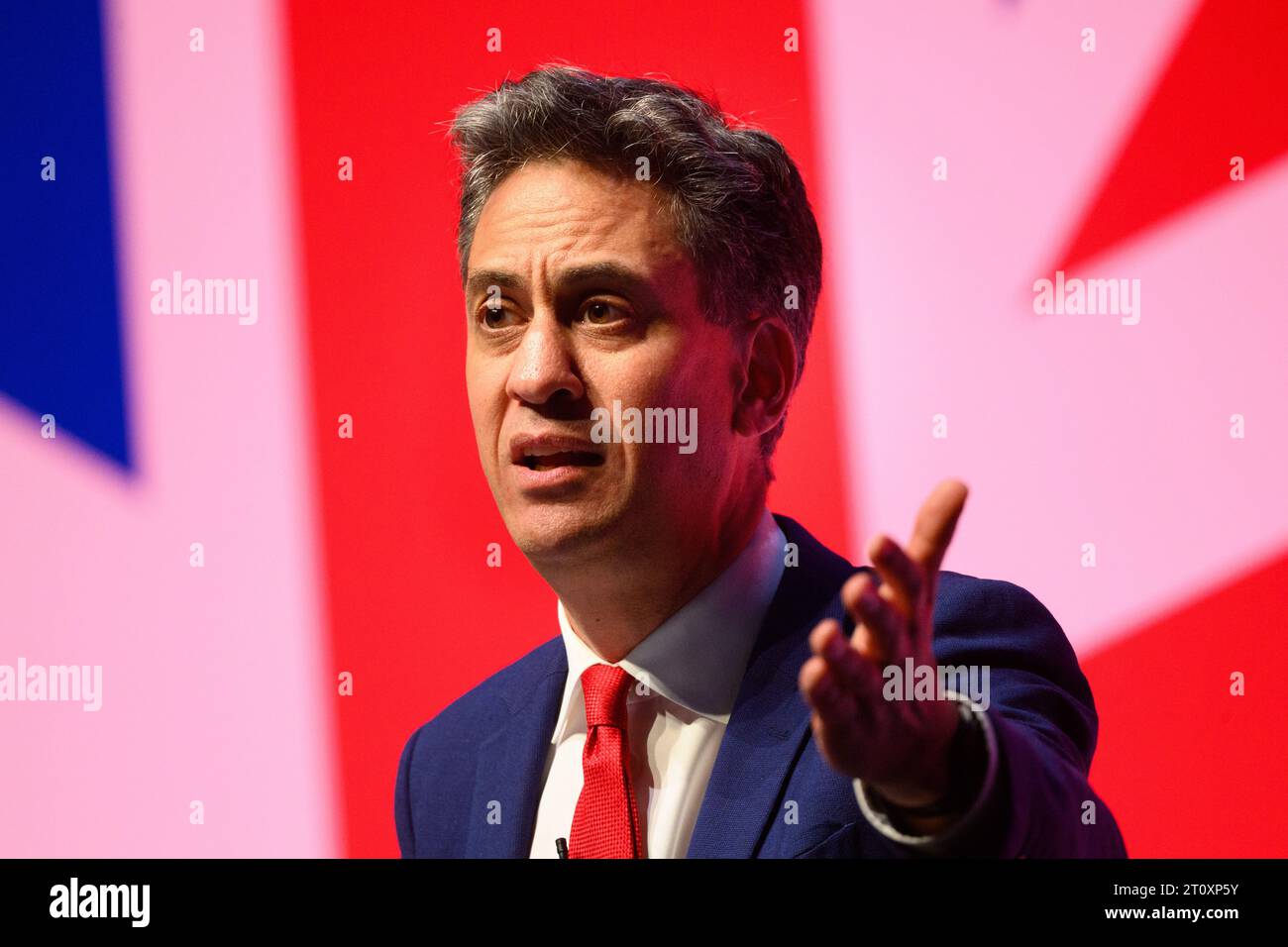 London, UK. 9 October 2023. Ed Miliband MP speaks during the Labour ...
