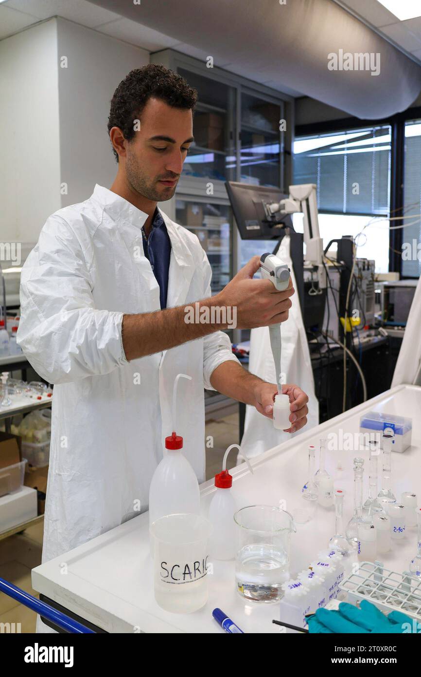 National Institute of Geophysics and Volcanology 09/10/2023 Naples ...