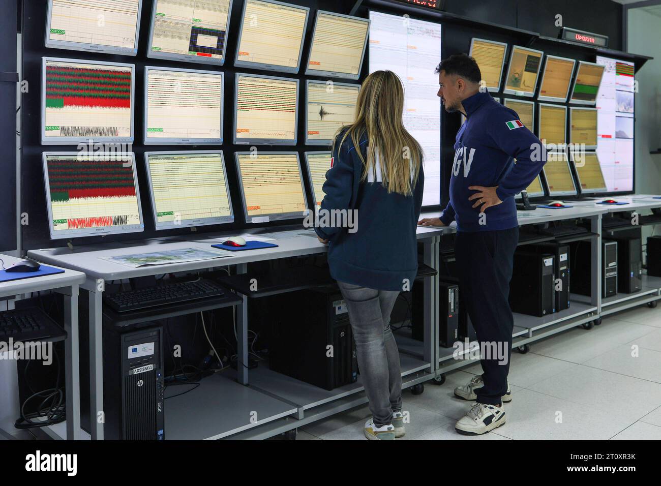 National Institute of Geophysics and Volcanology 09/10/2023 Naples ...