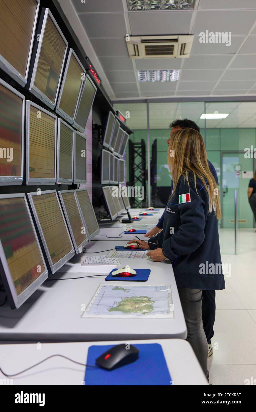 National Institute of Geophysics and Volcanology 09/10/2023 Naples ...