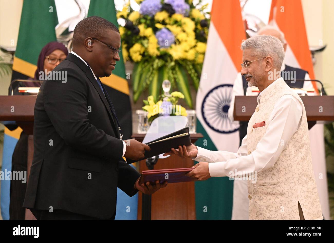 Jaishankar modi hi-res stock photography and images - Alamy