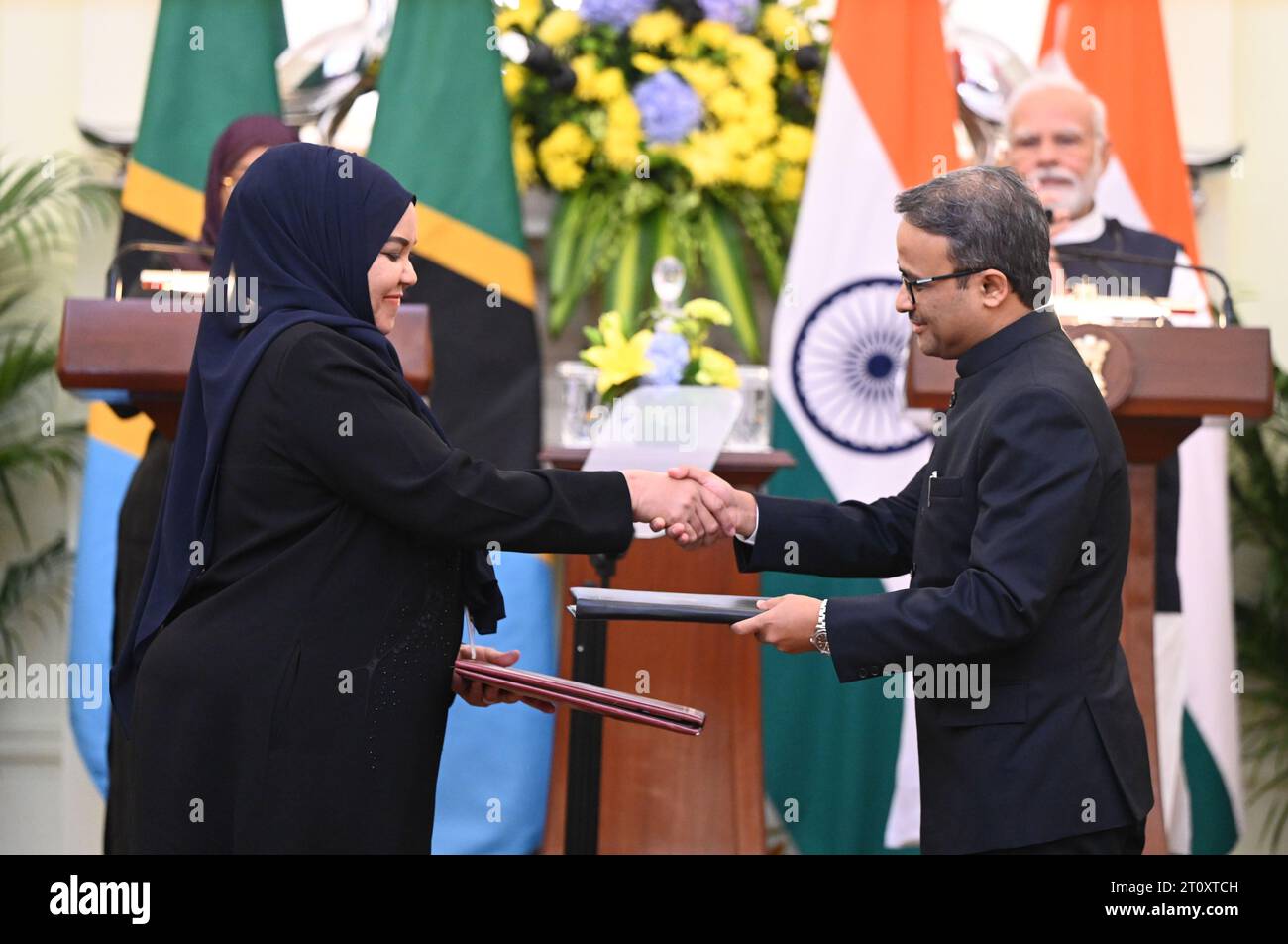 Anisa hassan hi-res stock photography and images - Alamy