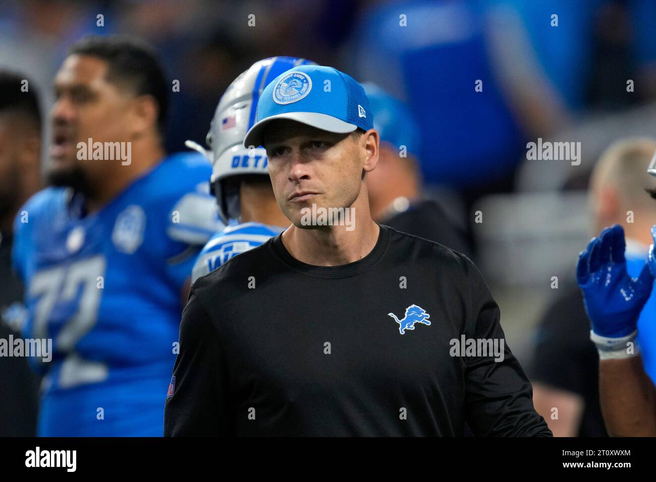 Detroit Lions offensive coordinator Ben Johnson watches before an NFL ...