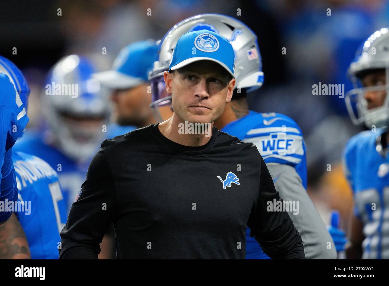 Detroit Lions offensive coordinator Ben Johnson watches before an NFL ...