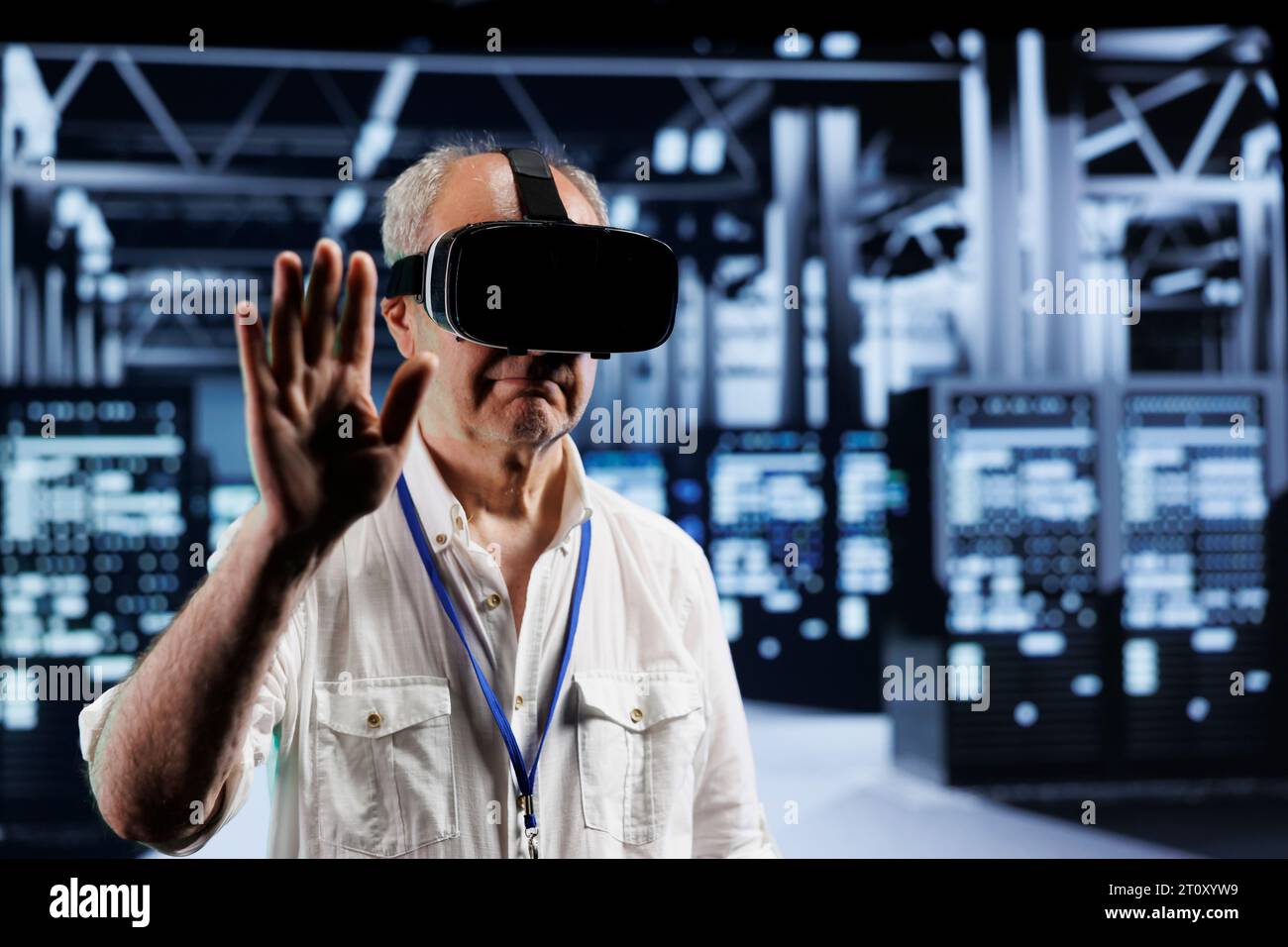 Senior system administrator hi-res stock photography and images - Alamy