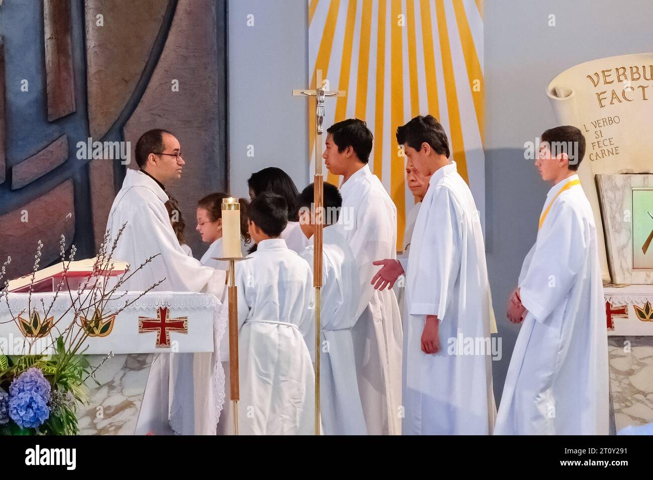 Children first communion hi-res stock photography and images - Alamy