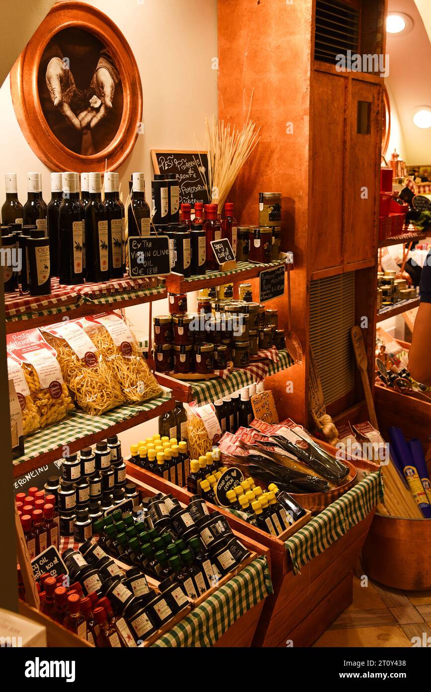 Truffle store tuscany hi-res stock photography and images - Alamy